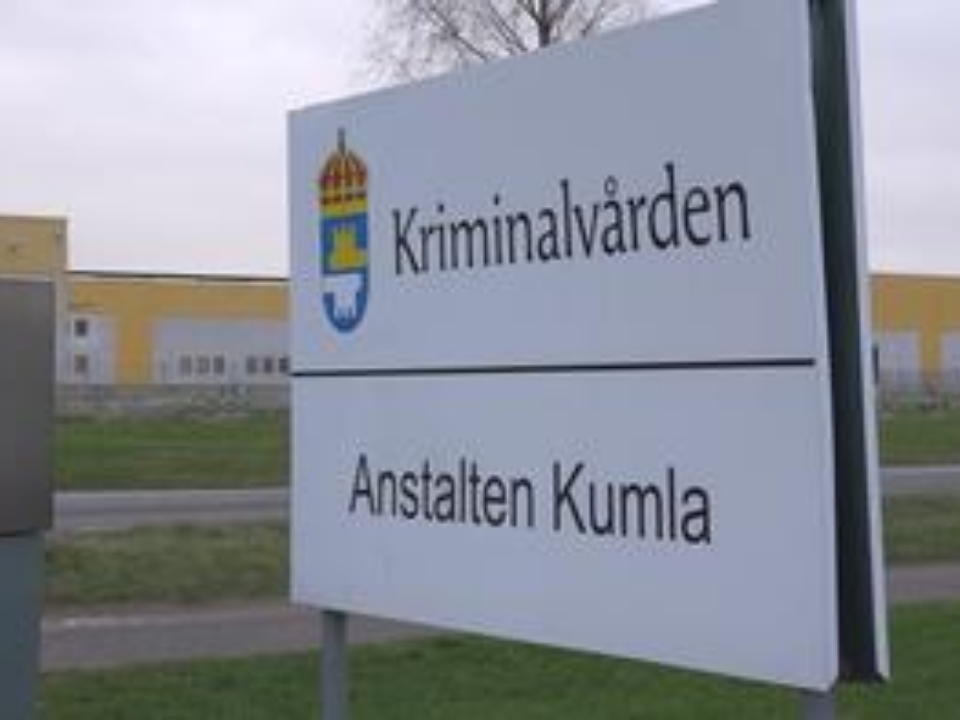 Anstalten i Kumla är kanske landets mest kända och inhyser över 400 ...