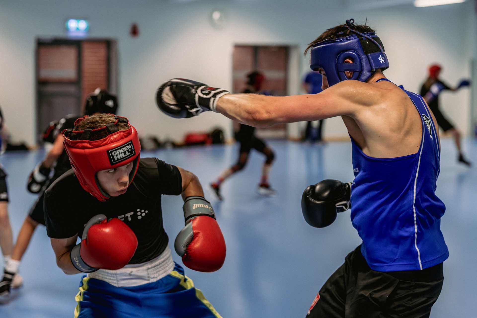 Ukrainska boxare på besök i Kumla för lägervecka - Sydnärkenytt
