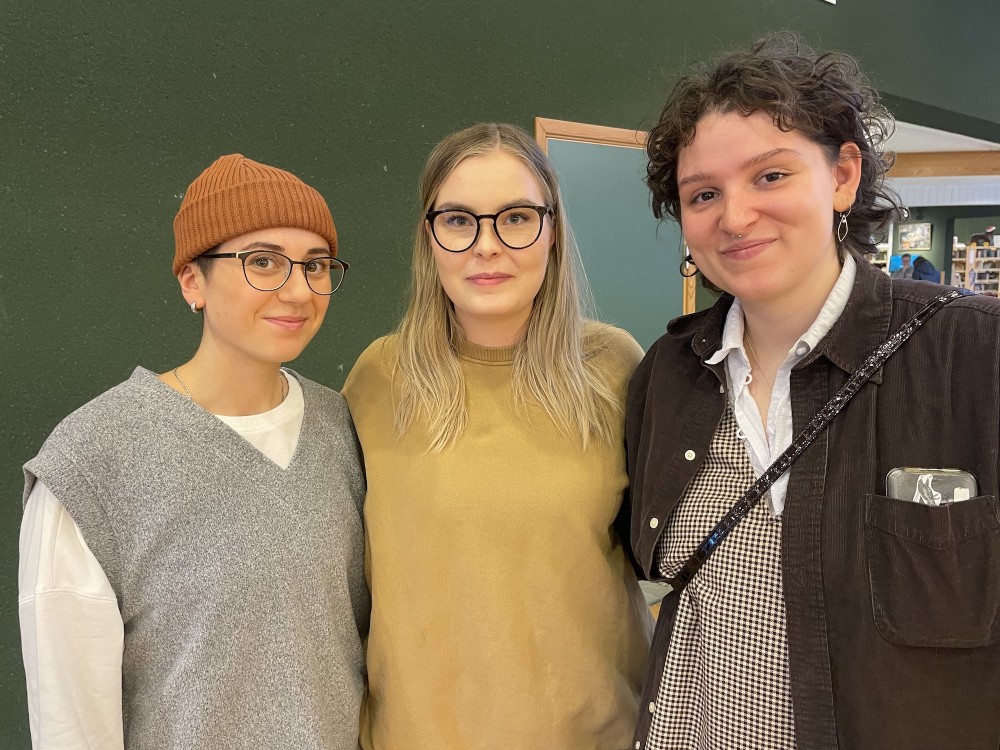 Kävestaelevernas 21 utställning på Kumla bibliotek - Sydnärkenytt