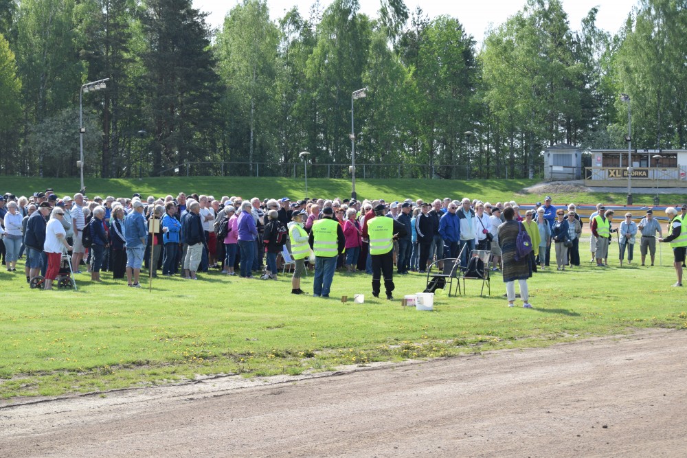 Pensionärer vallfärdade till Kumla - Sydnärkenytt