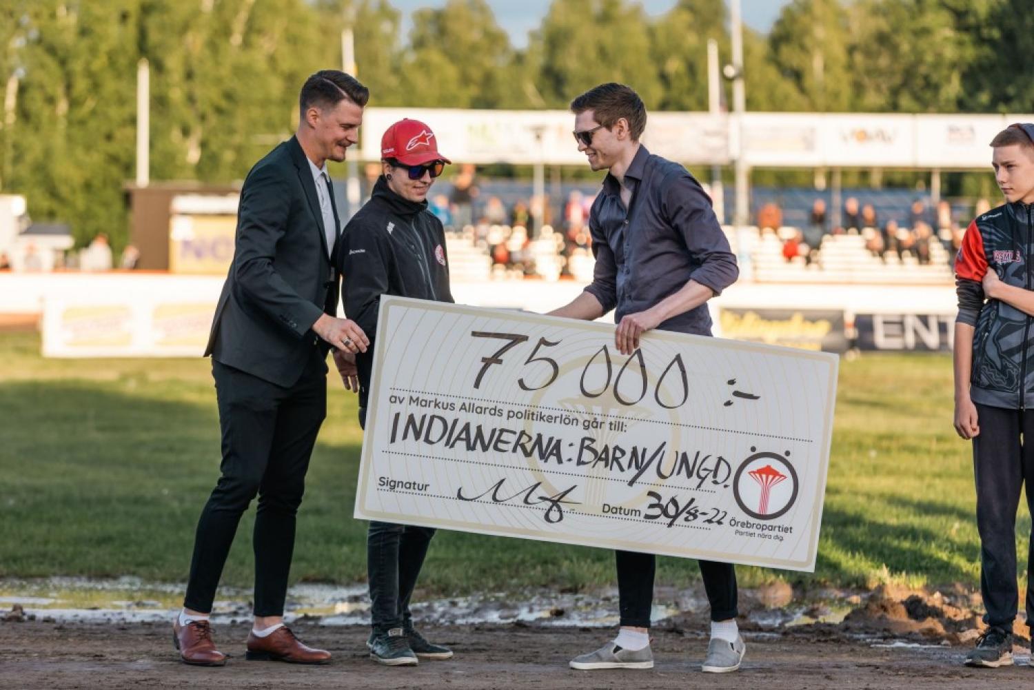 Örebropolitiker skänkte pengar till Indianerna - Sydnärkenytt